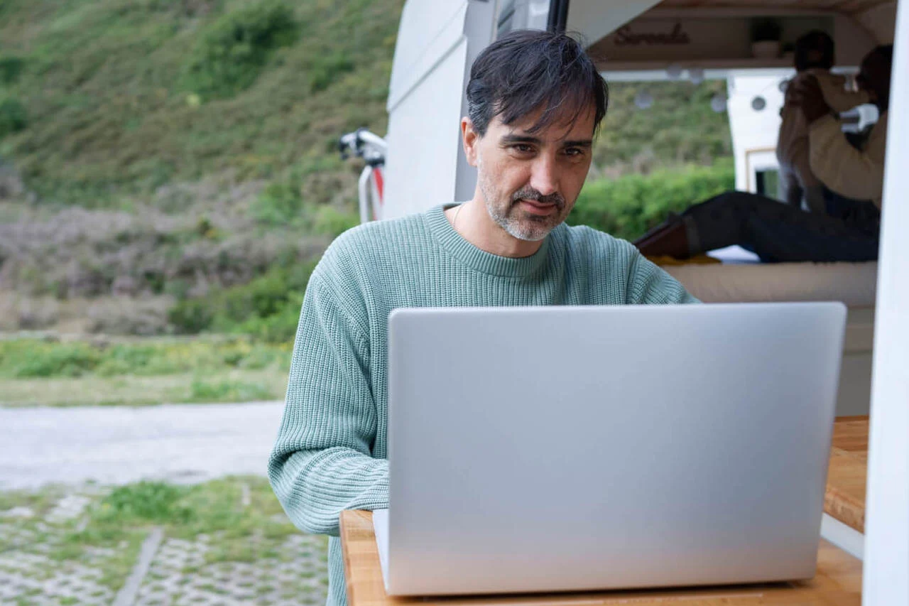 Best Motorhome Refinancing Guide 2026: Save Money on RV Loans